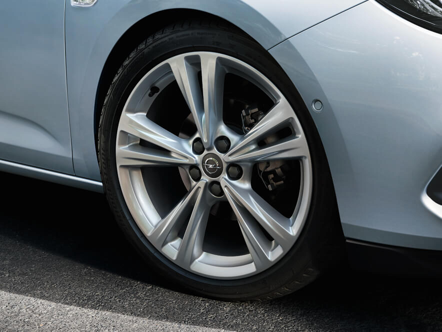 Opel Astra Hatchback | Features | Opel Azerbaijan