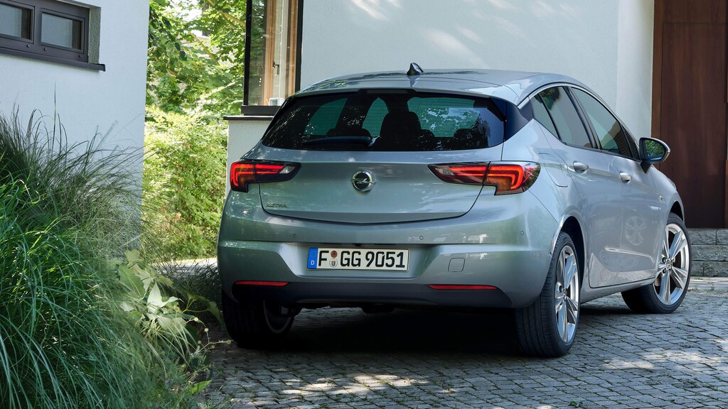 Opel Astra | The Compact Hatchback | Opel Azerbaijan