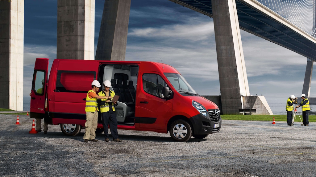 Opel Panel Vans | Flexible & Reliable | Opel